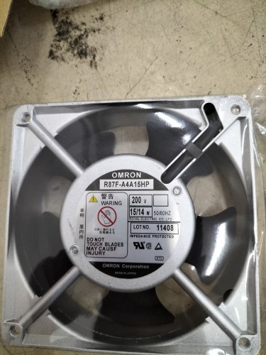 OMRON R87F-A4A15HP 200V 15/14W ราคา 1,050 บาท