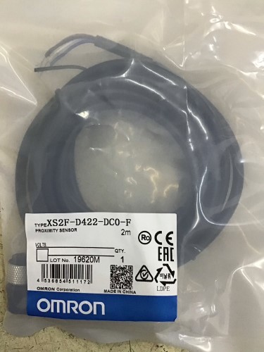 OMRON XS2F-D422-DC0-F ราคา 1,050 บาท