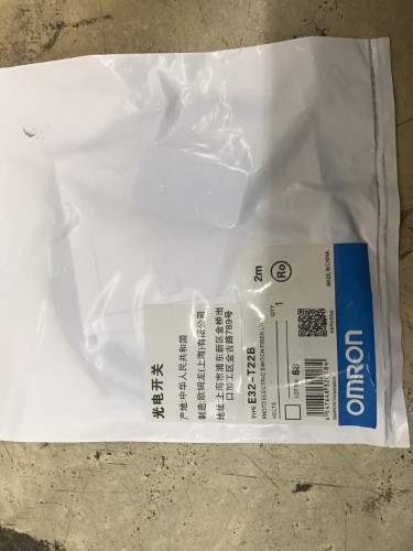OMRON E32-T22B 2M ราคา 1,900 บาท