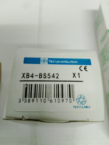 XB4-BS542 SCHNEIDER ราคา 600 บาท