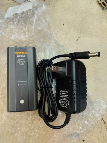 FLUKE BP500 LITHIUM-ION RECHARGEABLE BATTERY 3000 MAH ราคา 8,500 บาท