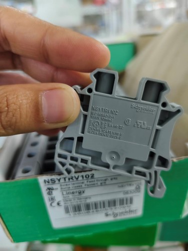 SCHNEIDER SCREW TERMINAL MODEL: NSYTRV102 ราคา 275.00 บาท