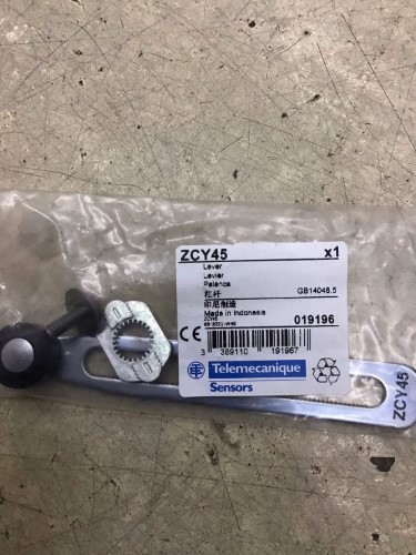 OMRON E3HC-DS3E1 12-24VDC ราคา 1550 บาท