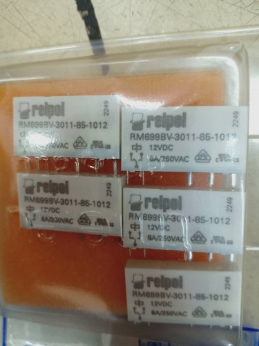 RELPOL CONTACT RELAY 12V RM699BV-3011-85-1012 12VDC 6A/250VAC ราคา 850 บาท