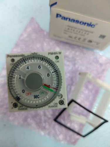 PANASONIC PM4H-W TWIN TIMER MODEL: PM4HW-H-AC240V ราคา 5,782.00 บาท