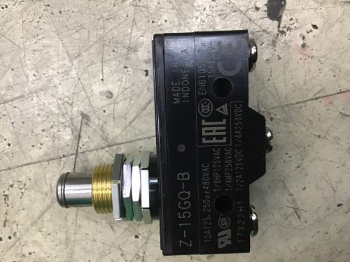 OMRON Z-15GQ-B ราคา 211 บาท