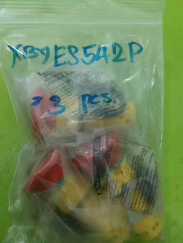 XB7-ES542P SCHNEIDER ราคา 300 บาท