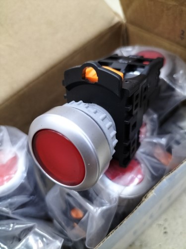 TRND PUSH BUTTON SWITCH MODEL: TN2IF7R-L1C 24VDC RED ราคา 205 บาท