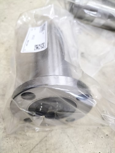 THK LINEAR BUSHING MODEL: LMF35LUU ราคา 3,000 บาท