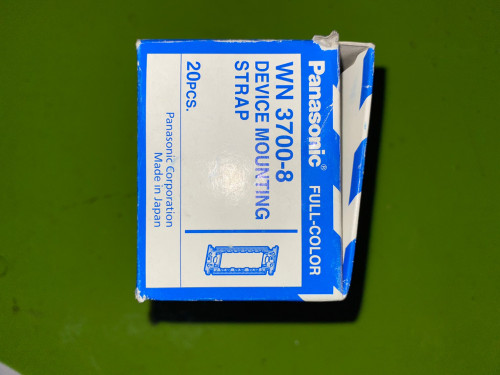 PANASONIC WN 3700-8 ราคา 30 บาท