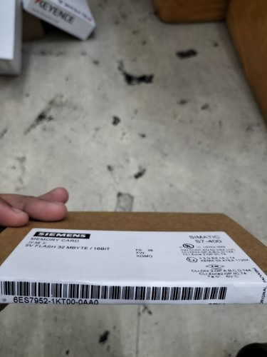 SIEMENS MODEL: 6ES7952-1KT00-0AA0 ราคา 66,000.00 บาท