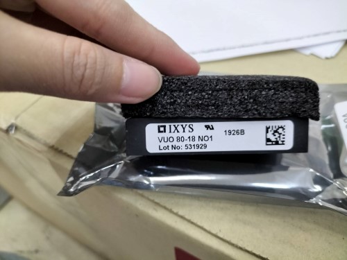 IXYS STANDARD RECTIFIER MODULE MODEL: VU080-18NO1 ราคา 2,394 บาท