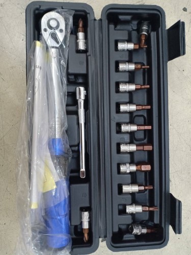 TORQUE WRENCH 2-24N.M HEXAGON SOCKET HEAD ราคา 3,000 บาท