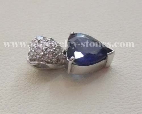 จี้ไพลินประดับเพชรแท้ 0.15 cts.