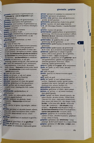 Collins Spanish Dictionary & Grammar IN COLOUR