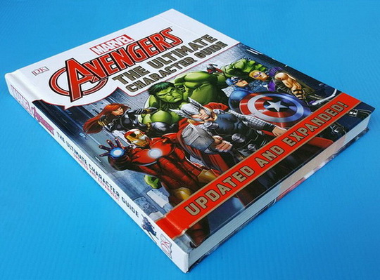 MARVEL AVENGERS THE ULTIMATE CHARACTOR GUIDE