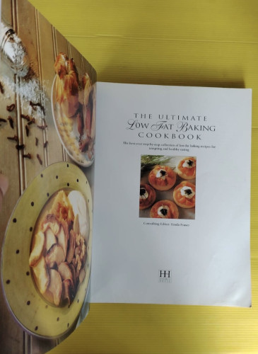 THE ULTIMATE LOW FAT BAKING COOKBOOK BY LINDA FRASER
