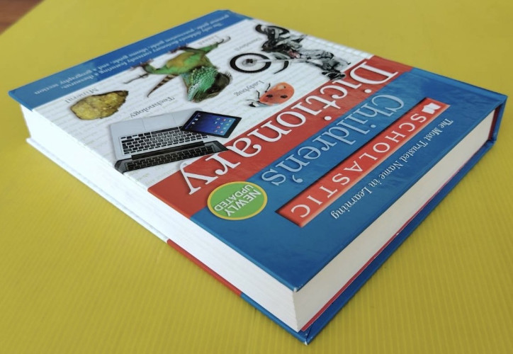 Children's Dictionary by SCHOLASTIC