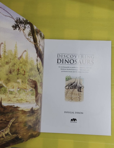 DISCOVERING DINOSAURS BY DOUGAL DIXON