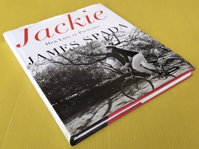 Jackie HER LIFE IN PICTURES BY JAMES SPADA