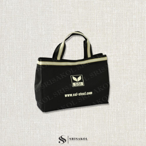 หน้ารายการสินค้า สินค้าล่าสุดคือ กระเป๋าช้อปปิ้ง ผ้า 600D โลโก้ประกันสังคม รหัส A2234-2B