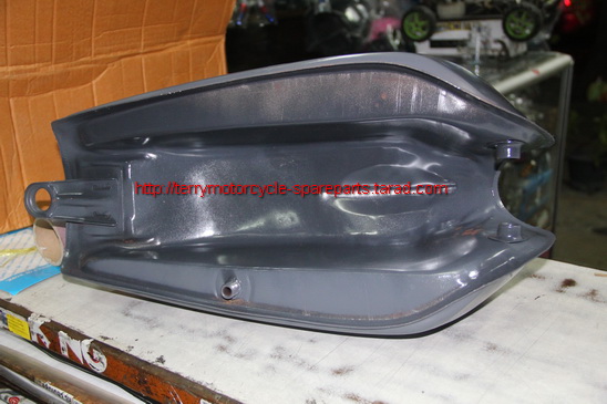 ถังน้ำมัน Yamaha RX100 Fuel tank สีพื้น และมีสำหรับหลายรุ่น โทรสอบถามนะครับ