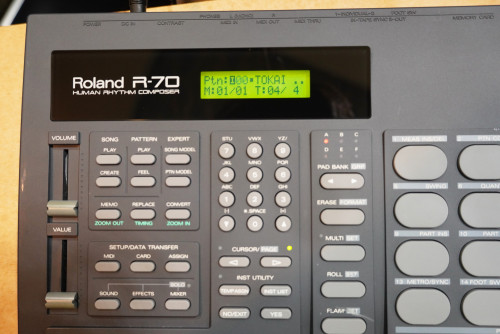 เหมือนใหม่กล่องครบ Roland R-70 (JAPAN) ซาวด์เพอคัสชั่นดีสุดๆ ลงจังหวะ ...