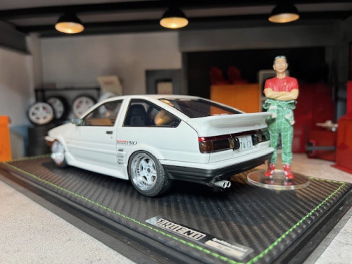 IG1296 1:18 Toyota Sprinter Trueno(AE86) 3Door White With DK [Width 9 ...