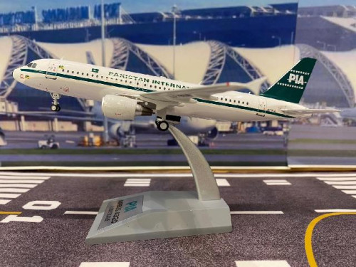 Inflight IF320PK0824 1:200 PIA A320-214 AP-BLA [Width 17 Length 18.5 ...