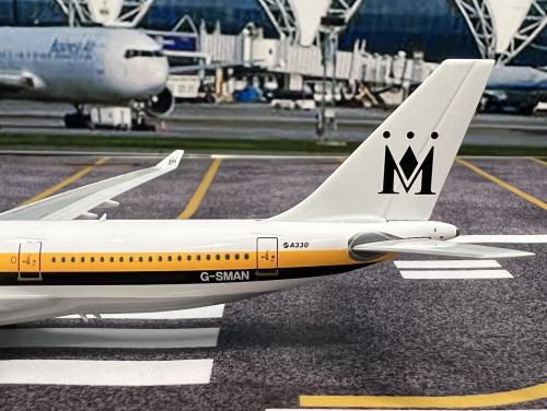 Phoenix 1:400 Monarch A330-200 G-SMAN PH1942