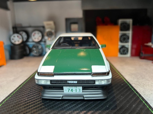 IG1296 1:18 Toyota Sprinter Trueno(AE86) 3Door White With DK [Width 9 ...