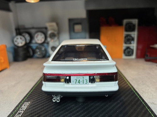 IG1296 1:18 Toyota Sprinter Trueno(AE86) 3Door White With DK [Width 9 ...