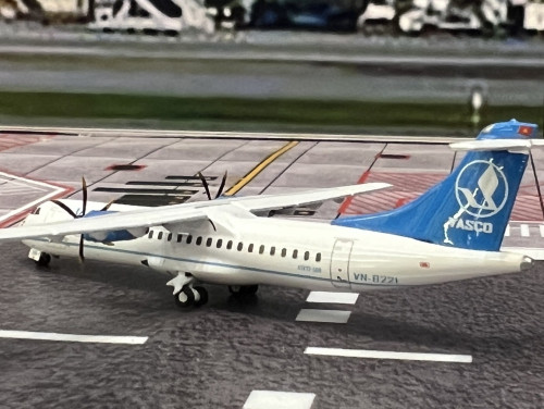 Gemini Jets GJ2239 1:400 VASCO ATR 72-500 VN-B221