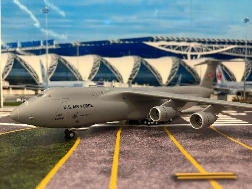 Gemini Jets 1:200 USAF C-5M Super Galaxy 87-0037 G21136 [Width 34 ...