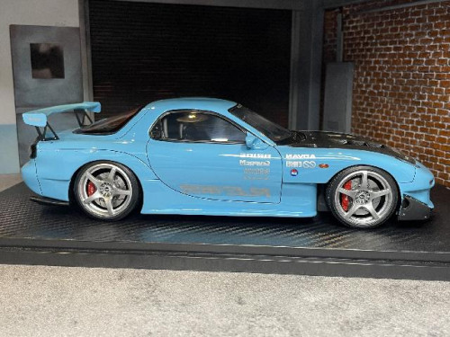 Ignition Model [IG2231] 1:18 Mazda RX-7(FD3S) RE Amemiya Light Blue [Width 10 Length 25 Height 7 cm]