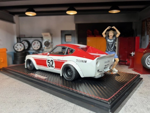 IG1295 1:18 LB Works Fairlady Z(S30)White With Mr.Kato [Width 10 Length ...