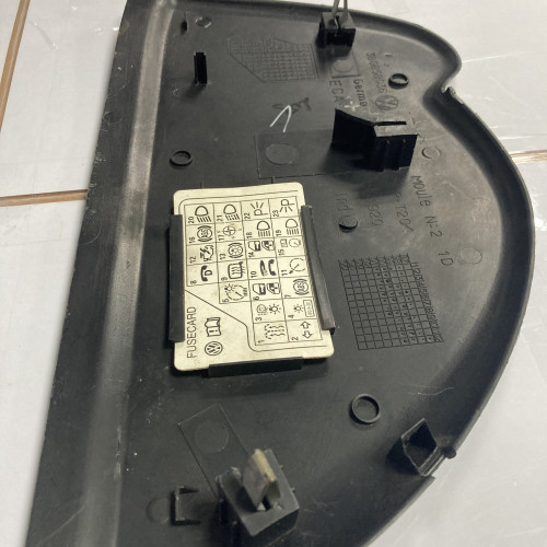 VW PASSAT B5.5 2.3L ฝาปิดกล่องฟิวส์ปลายแดชบอร์ด L R ของแท้