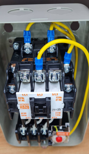 Magnetic Overload Box Hitachi Model : SHS20-T